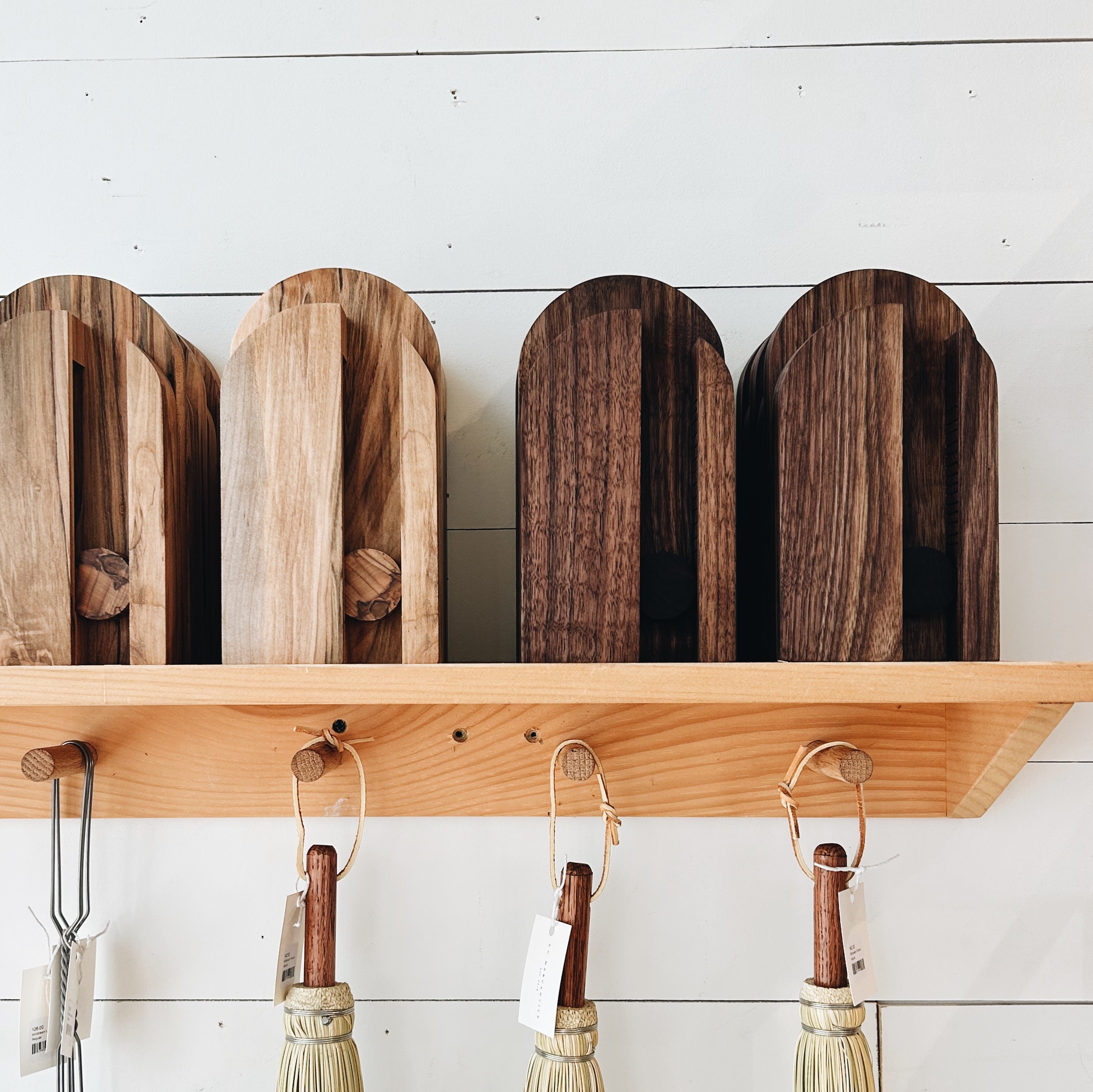 Dutch Broom Hanger – Salt Creek Mercantile